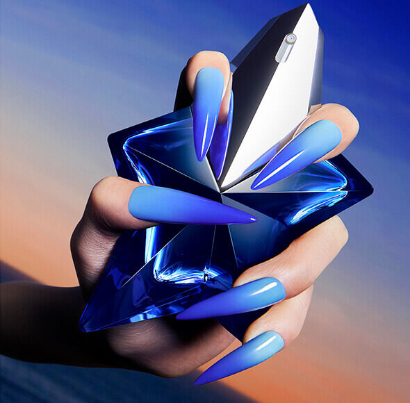 MUGLER France ⋅ Parfum Femme & Homme ⋅ Soin Parfumé ⋅ Bougies Parfumées ⋅